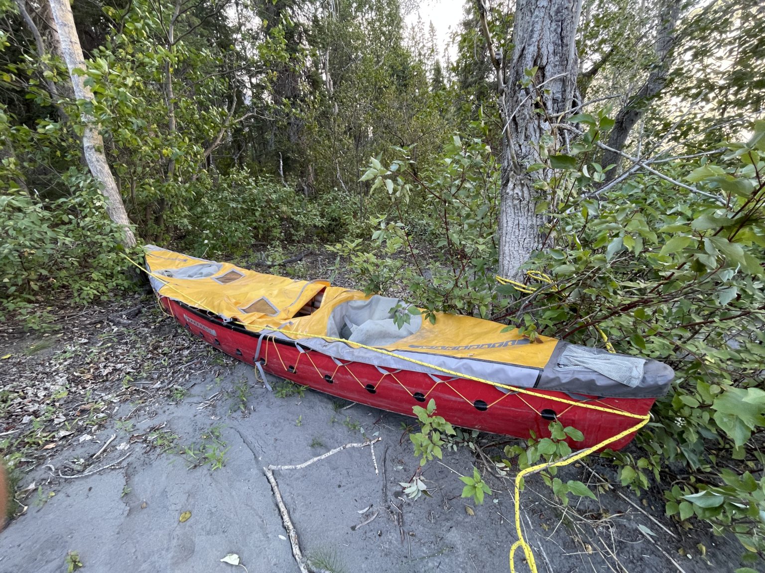 Why You Should ALWAYS Tie Up Your Canoe - Essential Wilderness